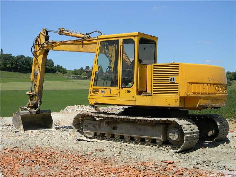 IMCDb.org: Case Poclain 61 CK in "The Little Vampire, 2000"